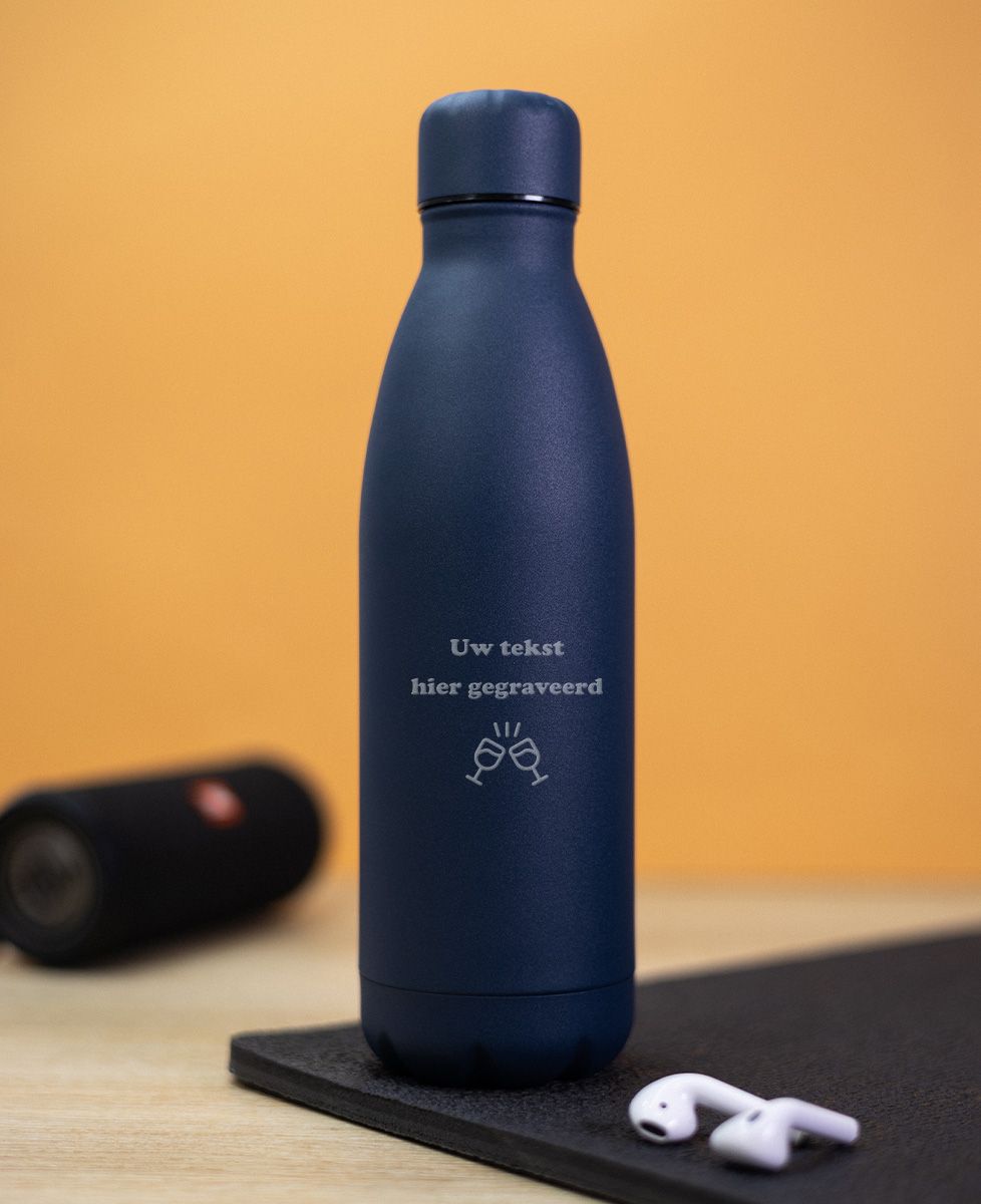 Personalized bottle with engraved text and pictogram | Monsieur TSHIRT