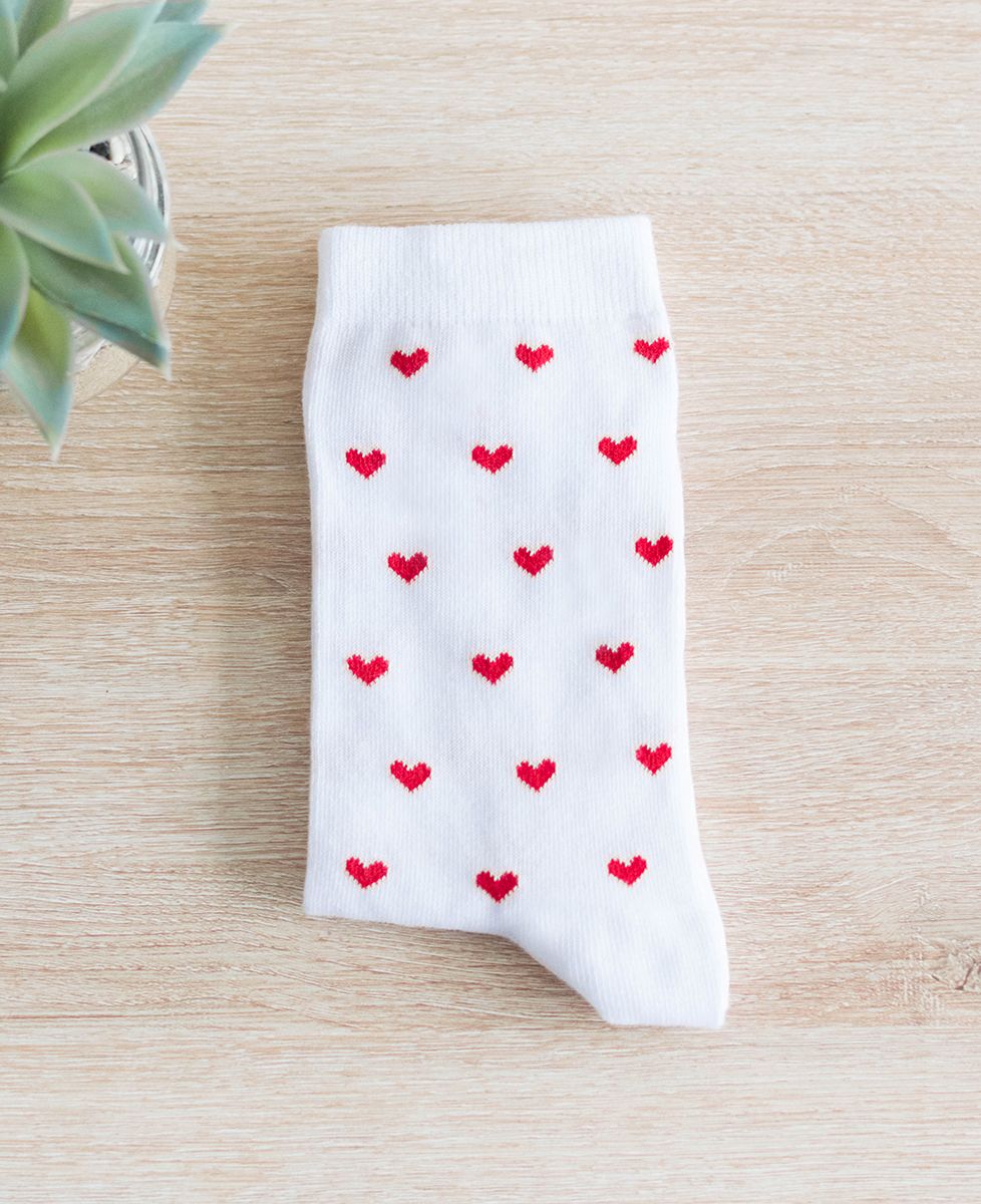 Witte herensokken met rode harten patroon | Monsieur TSHIRT